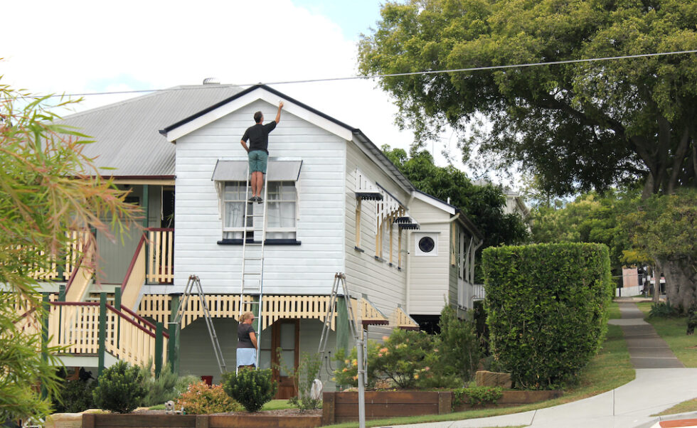 How to Negotiate the House Price with a Real Estate Agent